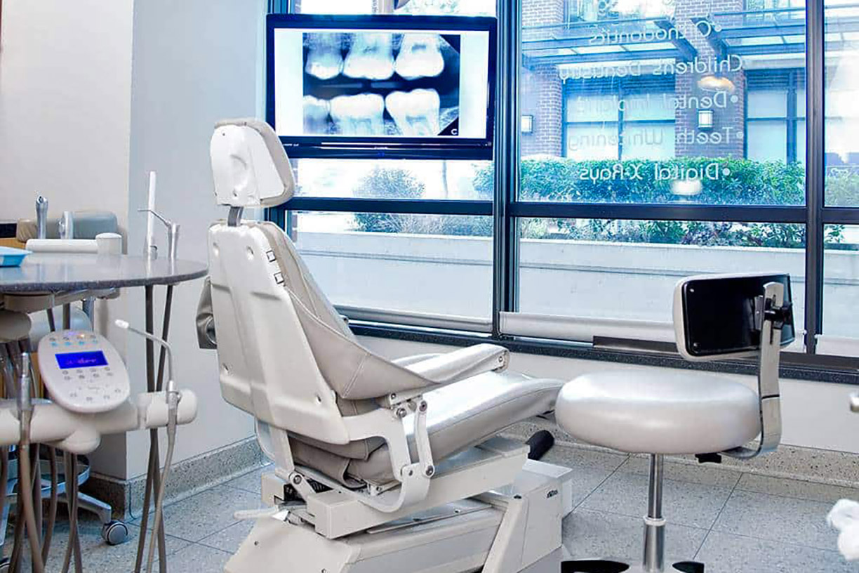 Diagnosing Oral Diseases and Conditions | Oral Pathology in Canada